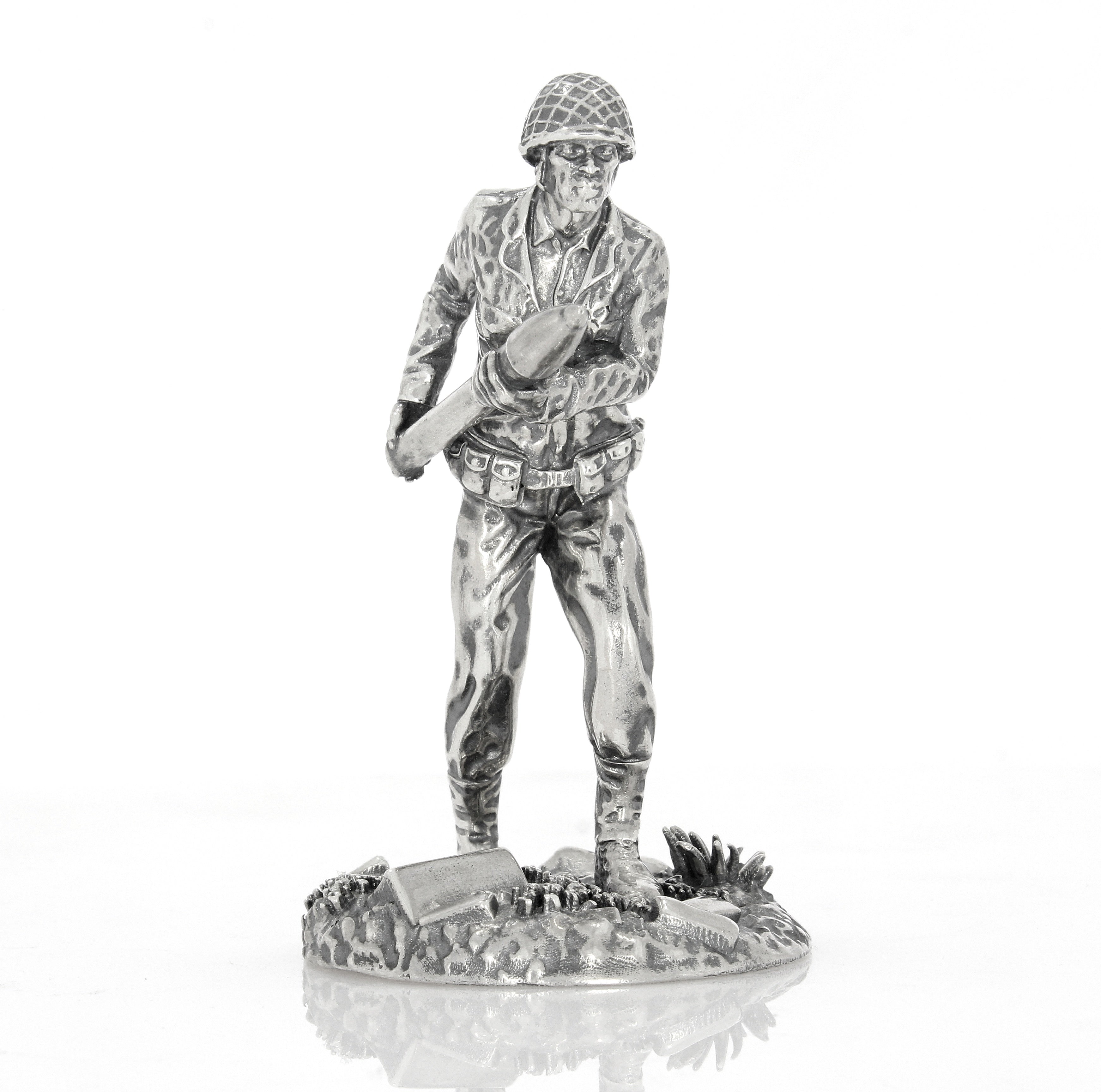 Artillery Loader - Army Men Silver Soldier Collectibles – SilverStatues.com